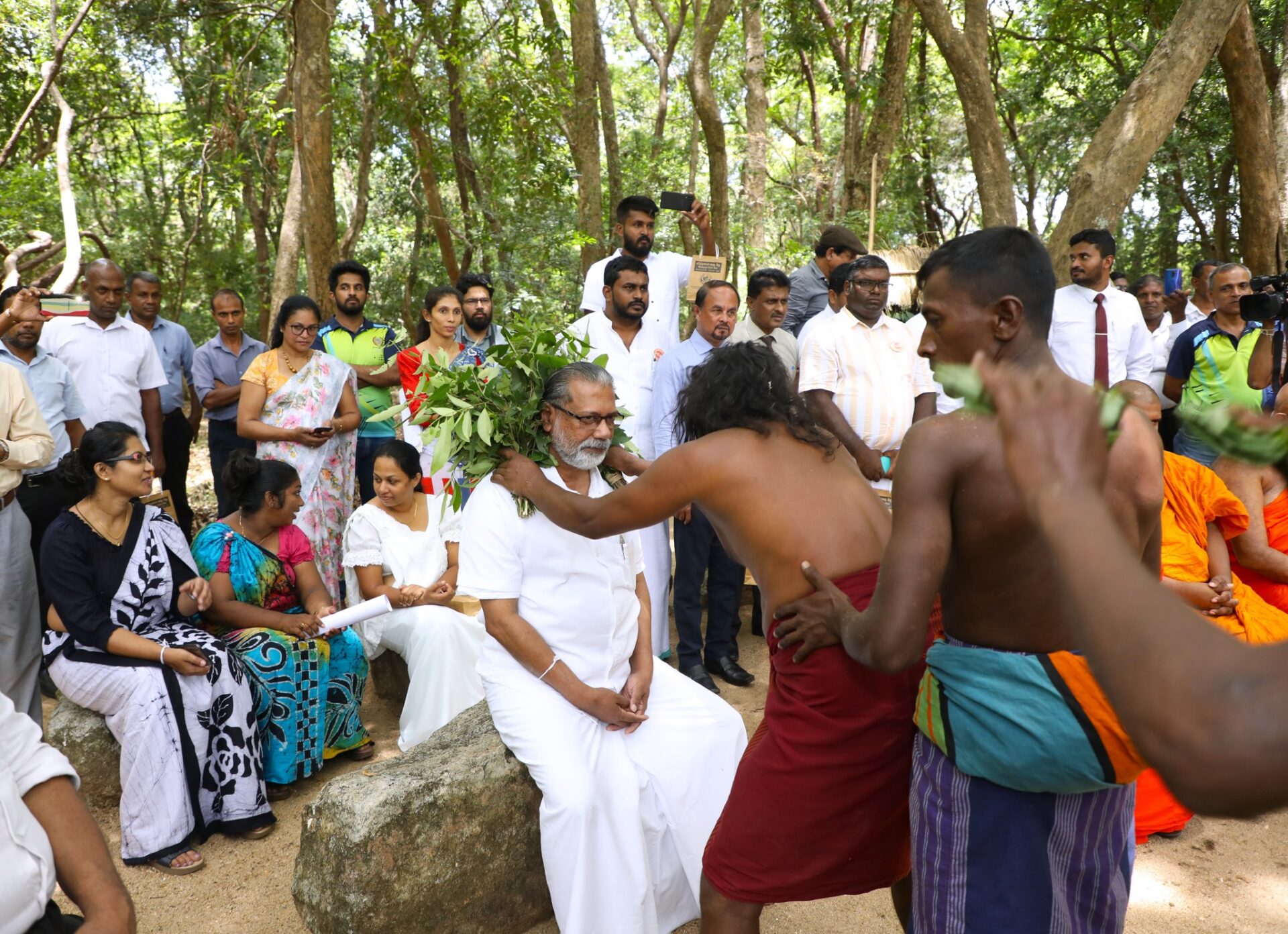 ජගත් ආදීවාසී උත්සවයේ ඔබ නොදුටු දසුන්… - Life Traveler